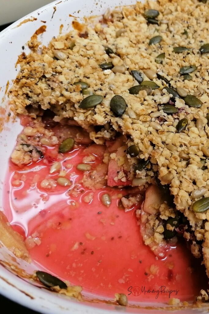 Superfoods Packed Apple And Raspberry Crumble Recipe - So Yummy Recipes